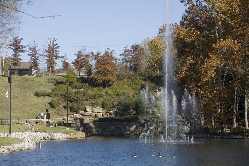 15 Must-See Stops on the Natchez Trace Parkway