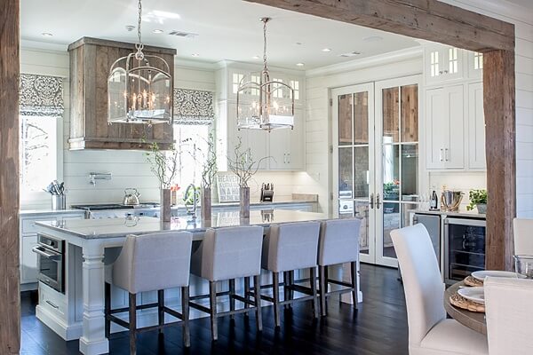 Rustic Elegance Overflows in This Beach House ... on Pickwick Lake
