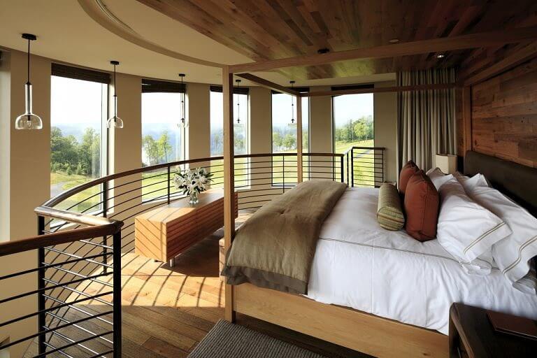 9 HUGE + Luxurious Hotel Suites in the South | StyleBlueprint