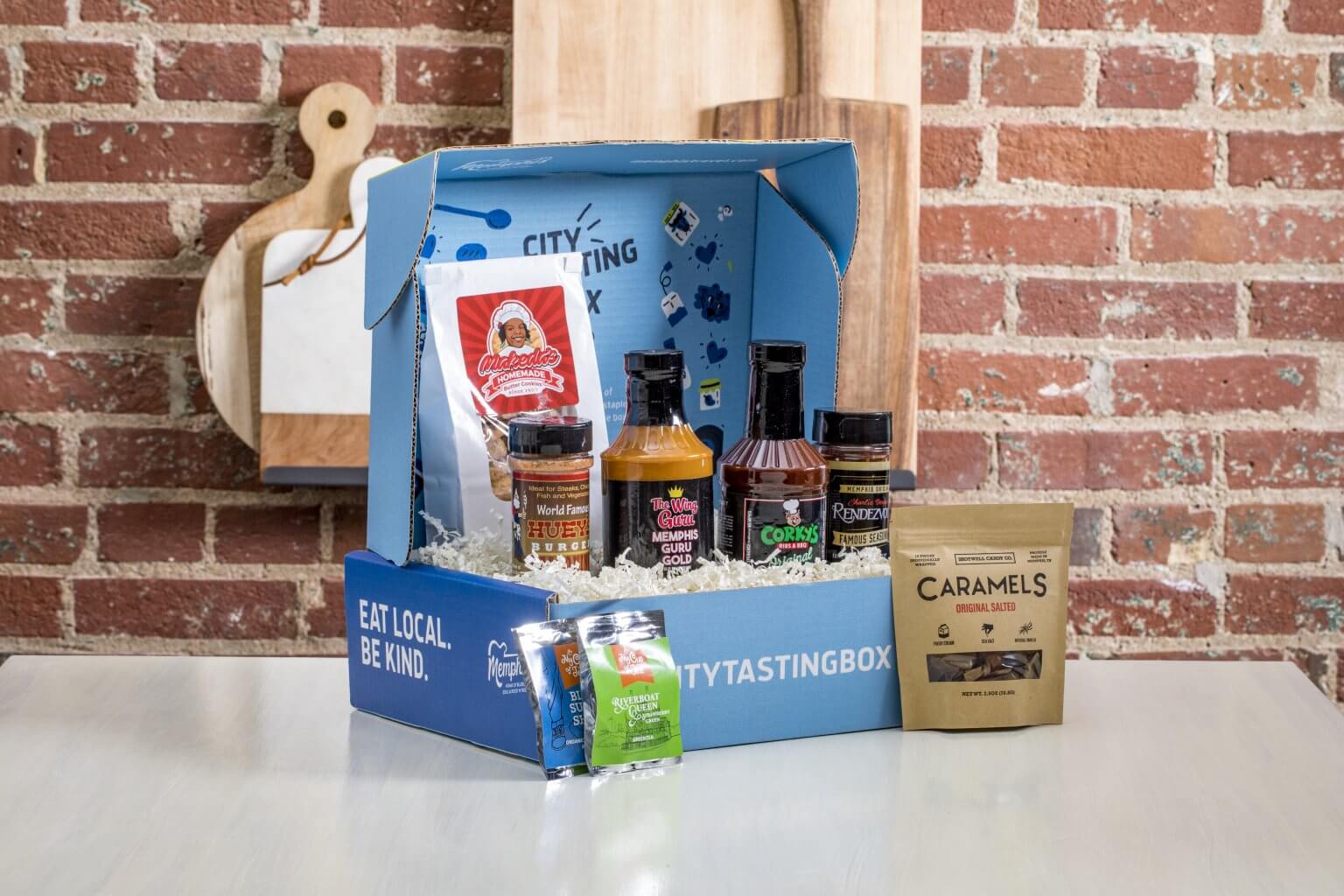 The Memphis Tasting Box That Has All Your Favorites | StyleBlueprint