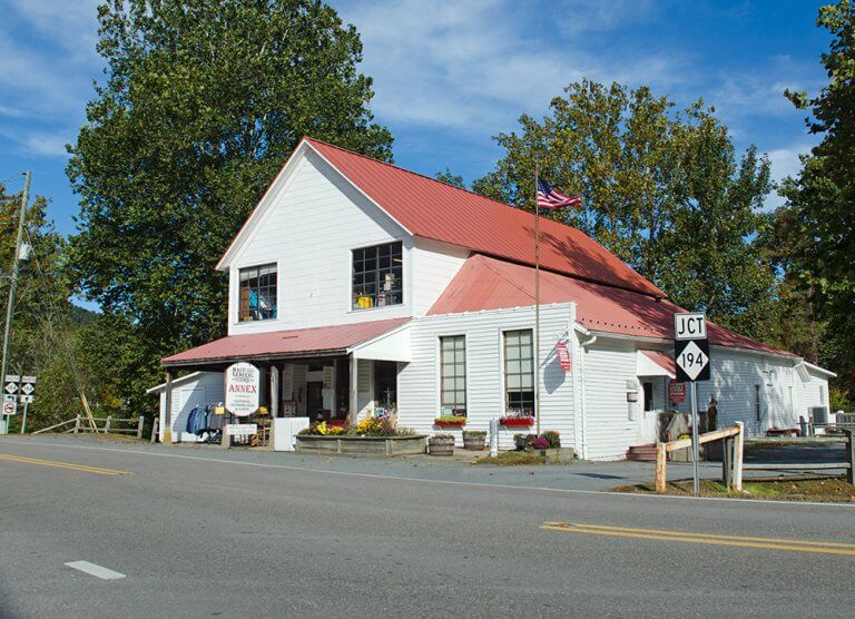 The History of the South's Beloved Mast General Store | StyleBlueprint
