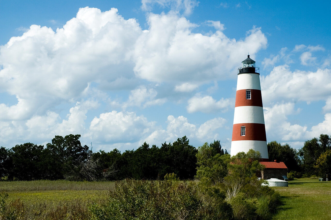 5 Southern Islands to Visit (By Boat Only!) | StyleBlueprint