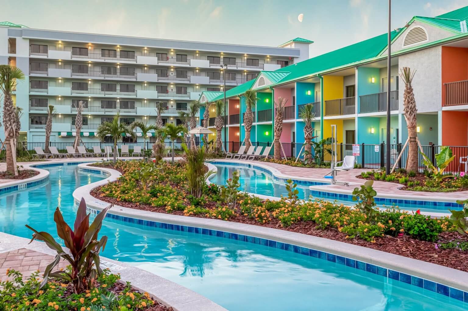 10 Quirky Retro Hotels in the South | StyleBlueprint