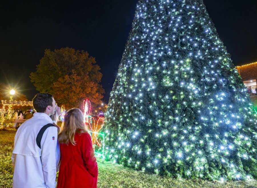 5 Mississippi Towns to Visit This Holiday Season