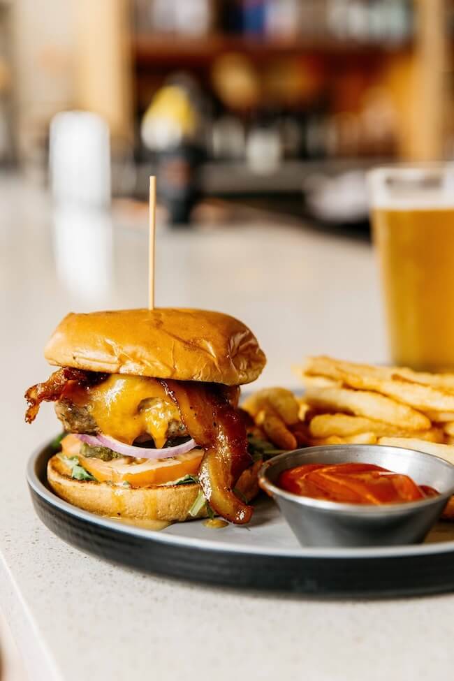 20+ Memphis Restaurants Open on New Year's Day | StyleBlueprint