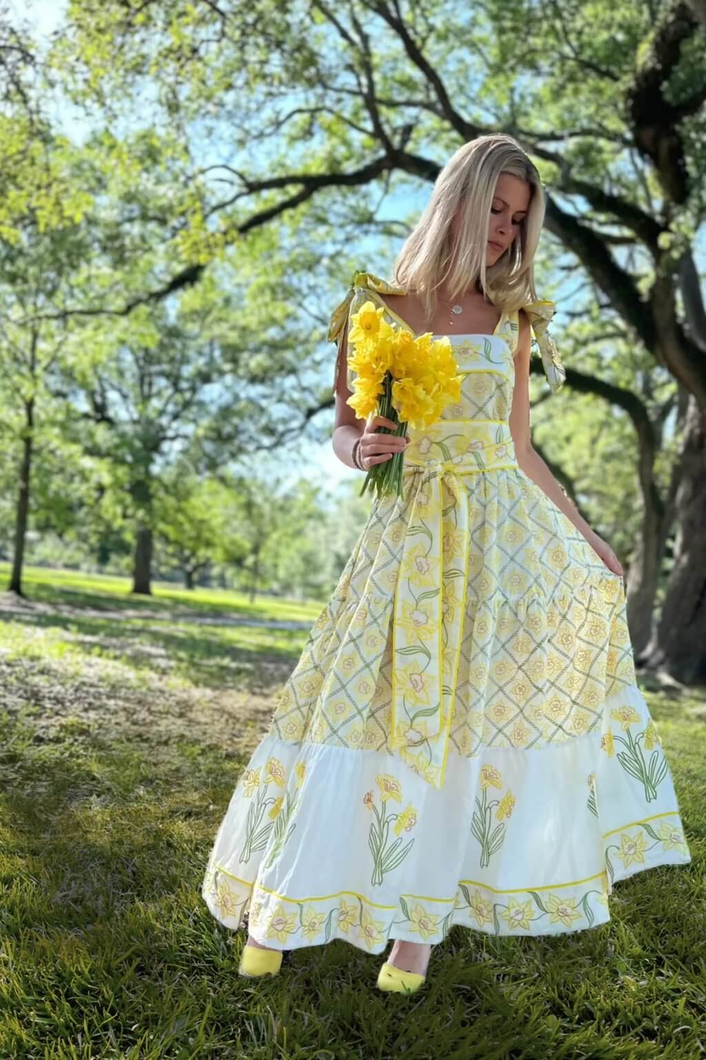 What to Wear to Horse Races This Season | StyleBlueprint