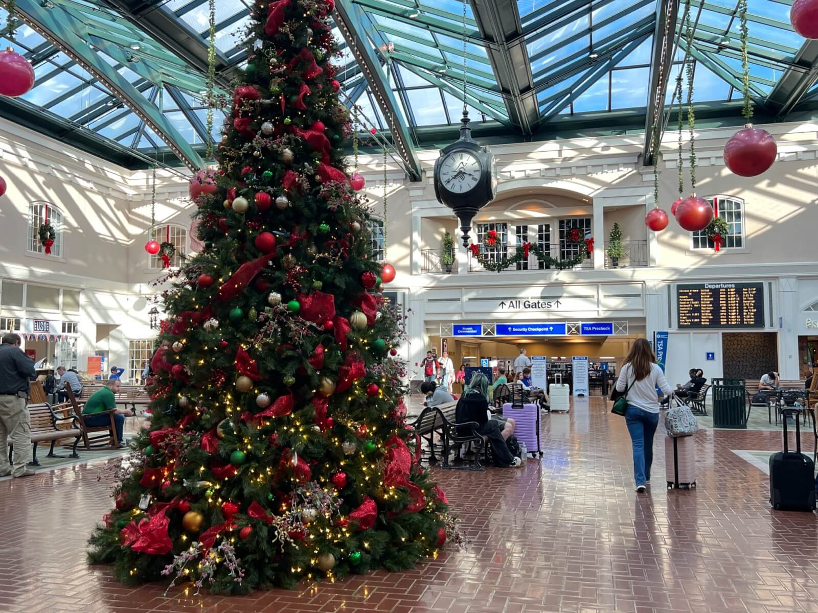 The Best Small Airports in the South | StyleBlueprint