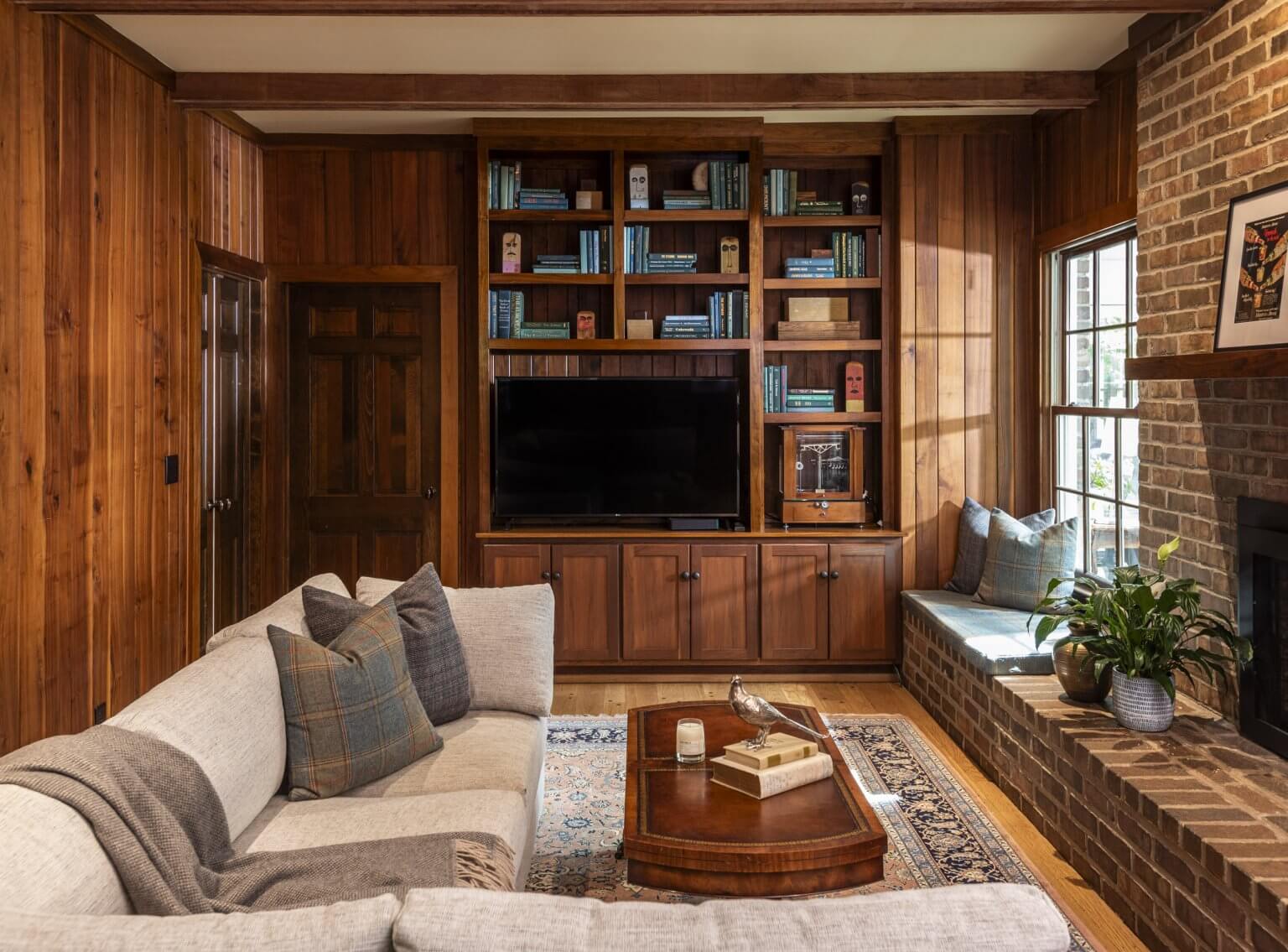 Seasonal Home Decor: 9 Expert Tips for Fall & Winter