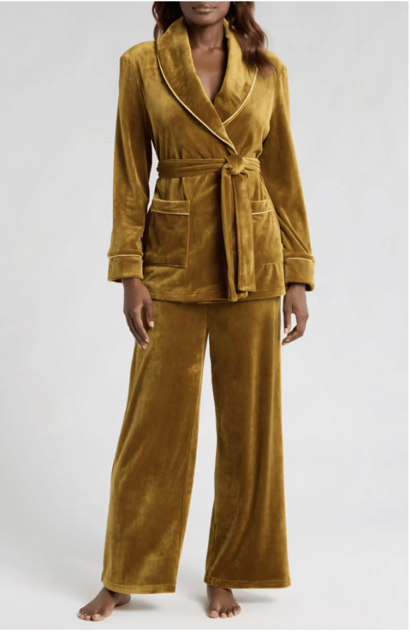 It's Time for Holiday Pajamas! 15 Stylish Sets for 2024
