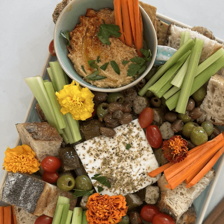 How to Build a Beautiful Mezze Platter in Five Minutes